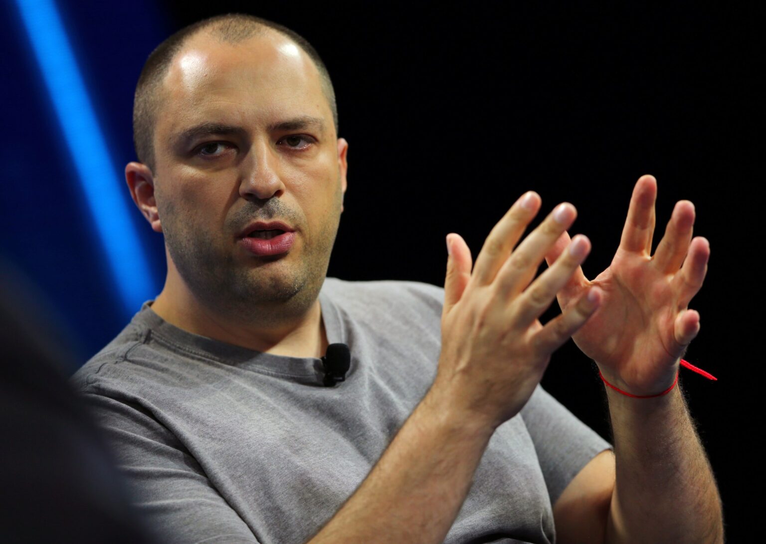 Jan Koum bio | WhatsApp founder | Early life | Net worth 2024